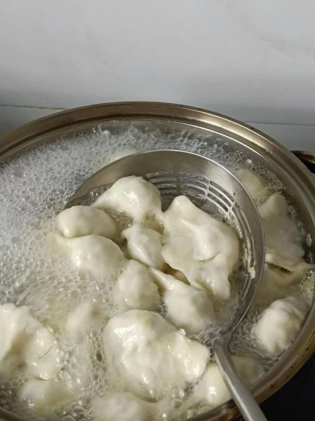 牛肉茴香饺子馅怎么做_牛肉茴香饺子馅的做法窍门-第1张图片-山城妙识