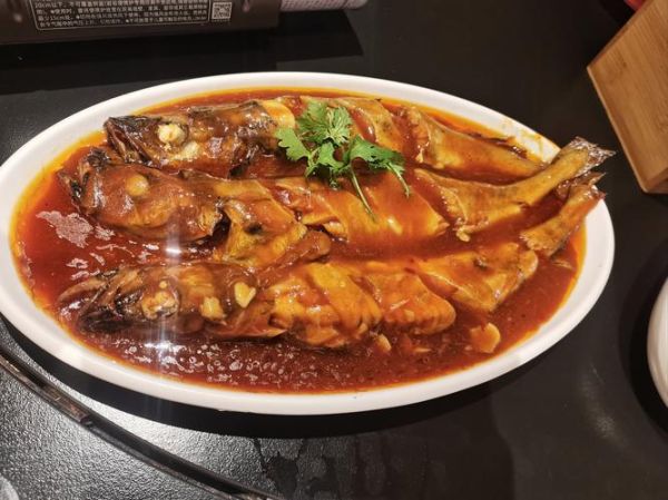 红烧明太鱼怎么做好吃_家常红烧明太鱼的做法-第2张图片-山城妙识