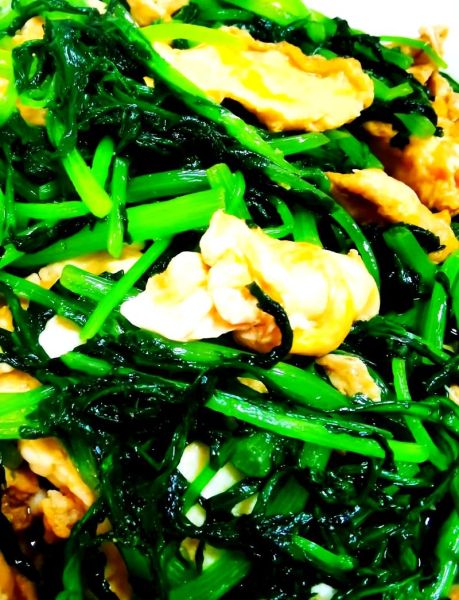 茼蒿炒鸡蛋怎么做_茼蒿炒鸡蛋需要焯水吗-第2张图片-山城妙识