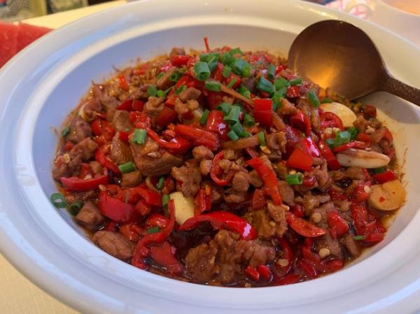 莲花血鸭怎么做才正宗_正宗莲花血鸭做法步骤-第1张图片-山城妙识 莲花血鸭怎么做才正宗_正宗莲花血鸭做法步骤-第1张图片-山城妙识