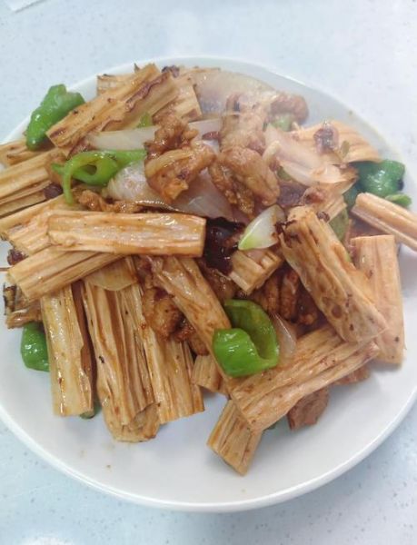 腐竹炒肉怎么做好吃_腐竹炒肉的家常做法-第2张图片-山城妙识 腐竹炒肉怎么做好吃_腐竹炒肉的家常做法-第2张图片-山城妙识