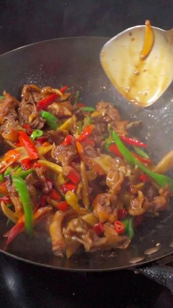 炒鸭子怎么做好吃_炒鸭子家常做法-第1张图片-山城妙识