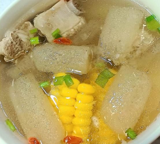 竹荪排骨汤怎么炖好喝_竹荪排骨汤的做法步骤-第2张图片-山城妙识