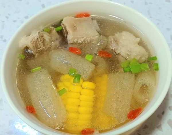 竹荪排骨汤怎么炖好喝_竹荪排骨汤的做法步骤-第3张图片-山城妙识