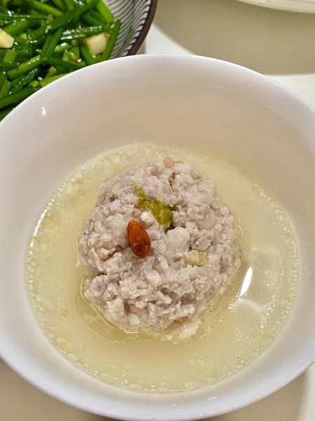 清蒸狮子头怎么做_清蒸狮子头正宗做法-第2张图片-山城妙识