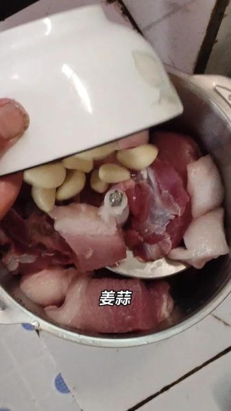 白汆丸子怎么做_白汆丸子为什么散-第3张图片-山城妙识 白汆丸子怎么做_白汆丸子为什么散-第3张图片-山城妙识