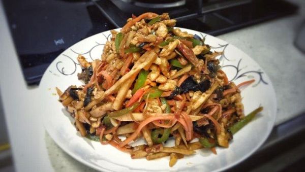 鱼香鸡丝怎么做_家常鱼香鸡丝做法窍门-第3张图片-山城妙识