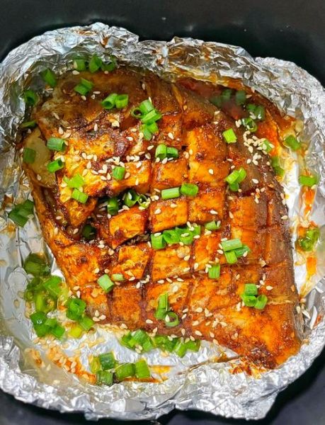 烤鱼怎么做才外焦里嫩_烤鱼做法视频详细步骤-第2张图片-山城妙识