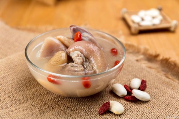 雪豆炖猪蹄怎么做_雪豆炖猪蹄需要焯水吗-第3张图片-山城妙识