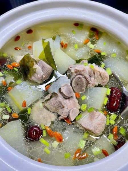 冬瓜炖排骨怎么做_冬瓜炖排骨的家常做法-第2张图片-山城妙识