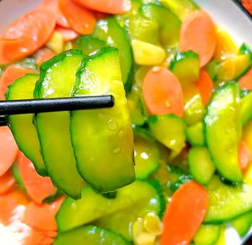 火腿肠炒黄瓜怎么做_火腿肠炒黄瓜先炒哪个-第1张图片-山城妙识