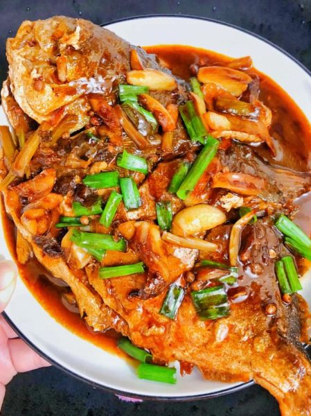 红烧鱼怎么做_红烧鱼做法视频详细步骤-第3张图片-山城妙识