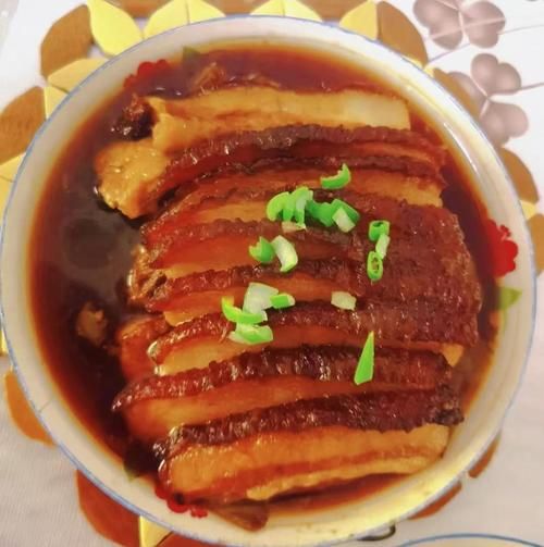 烧白怎么做_烧白蒸多久才软糯-第2张图片-山城妙识 烧白怎么做_烧白蒸多久才软糯-第2张图片-山城妙识