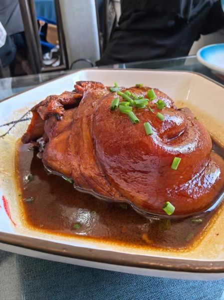 红烧蹄膀家常做法_红烧蹄膀怎么做好吃-第2张图片-山城妙识 红烧蹄膀家常做法_红烧蹄膀怎么做好吃-第2张图片-山城妙识