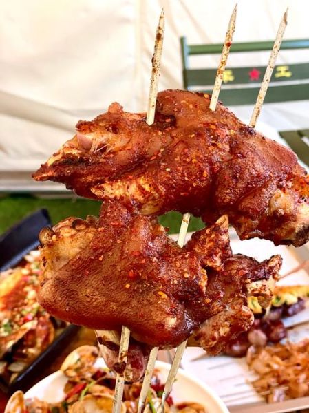 烤猪蹄怎么做_烤猪蹄要烤多久-第1张图片-山城妙识