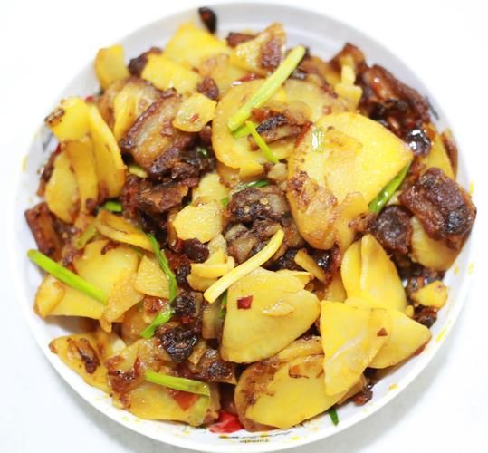 土豆回锅肉怎么做_回锅肉土豆片家常做法-第3张图片-山城妙识 土豆回锅肉怎么做_回锅肉土豆片家常做法-第3张图片-山城妙识