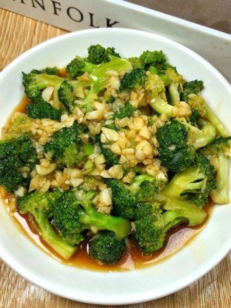 蒜蓉西兰花怎么做_西兰花焯水几分钟-第3张图片-山城妙识