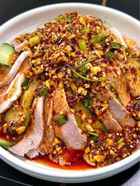 四川凉拌白肉怎么做_正宗川味凉拌白肉做法-第1张图片-山城妙识 四川凉拌白肉怎么做_正宗川味凉拌白肉做法-第1张图片-山城妙识