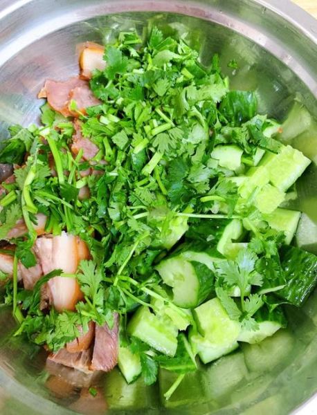 猪头肉拌黄瓜怎么做_猪头肉拌黄瓜的家常做法-第1张图片-山城妙识 猪头肉拌黄瓜怎么做_猪头肉拌黄瓜的家常做法-第1张图片-山城妙识