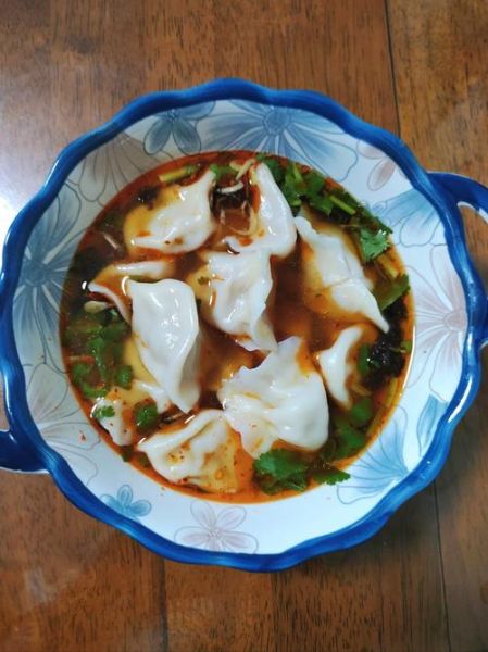 酸汤水饺怎么做_正宗酸汤水饺的汤怎么调-第3张图片-山城妙识 酸汤水饺怎么做_正宗酸汤水饺的汤怎么调-第3张图片-山城妙识