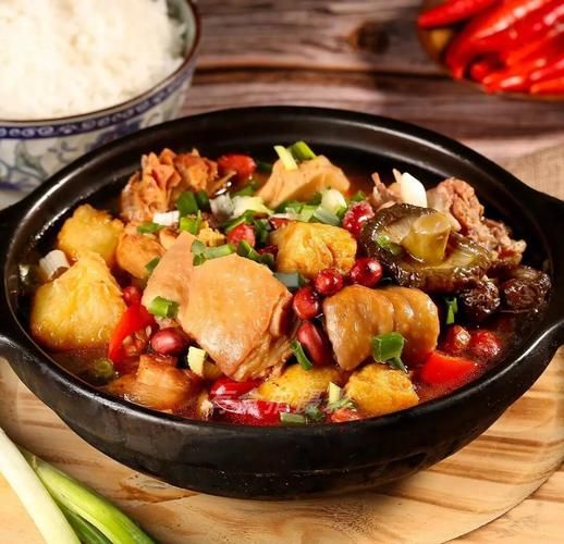 黄焖鸡怎么做家常做法_黄焖鸡米饭酱汁比例-第1张图片-山城妙识