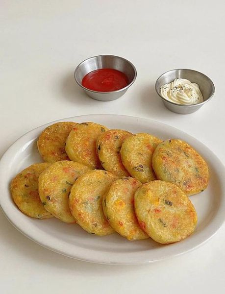 土豆饼怎么做_土豆饼的家常做法-第1张图片-山城妙识 土豆饼怎么做_土豆饼的家常做法-第1张图片-山城妙识