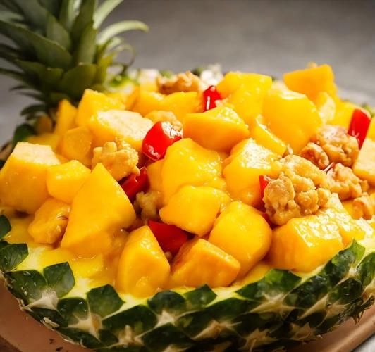 菠萝鸡怎么做_菠萝鸡的做法步骤详解-第2张图片-山城妙识