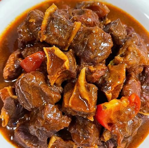 西红柿炖牛腩怎么做_正宗做法窍门-第1张图片-山城妙识 西红柿炖牛腩怎么做_正宗做法窍门-第1张图片-山城妙识