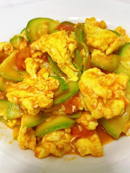 西红柿炒西葫芦怎么做_西葫芦炒西红柿要不要焯水-第1张图片-山城妙识 西红柿炒西葫芦怎么做_西葫芦炒西红柿要不要焯水-第1张图片-山城妙识