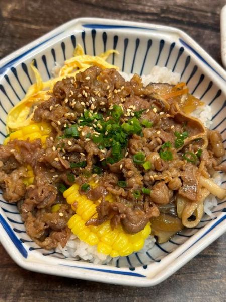 牛肉饭怎么做_日式牛肉饭家常做法-第1张图片-山城妙识