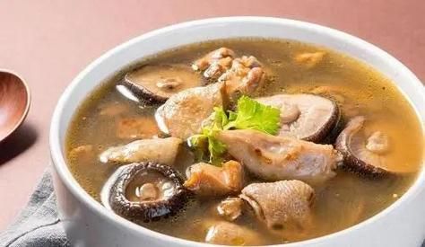 香茹炖鸡怎么做_香茹炖鸡需要焯水吗-第1张图片-山城妙识 香茹炖鸡怎么做_香茹炖鸡需要焯水吗-第1张图片-山城妙识