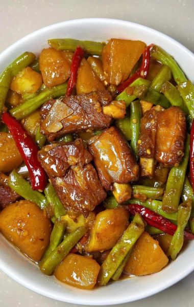 豆角炖排骨的家常做法_怎么炖才软烂入味-第1张图片-山城妙识 豆角炖排骨的家常做法_怎么炖才软烂入味-第1张图片-山城妙识