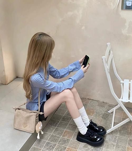 松糕跟单鞋怎么搭配_松糕跟单鞋适合什么脚型-第1张图片-山城妙识