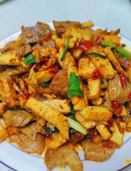 家常豆腐怎么做_红烧肉先焯水还是先炒糖色-第1张图片-山城妙识