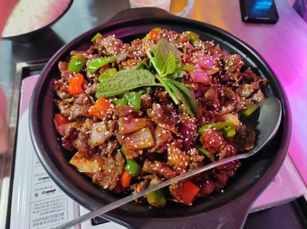 干锅牛肉怎么做才好吃_干锅牛肉用什么部位最嫩-第1张图片-山城妙识 干锅牛肉怎么做才好吃_干锅牛肉用什么部位最嫩-第1张图片-山城妙识