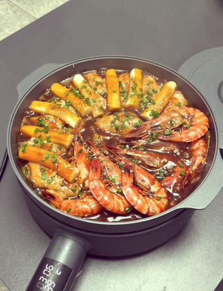 三汁焖锅鱼怎么做_三汁焖锅鱼用什么鱼最好-第1张图片-山城妙识