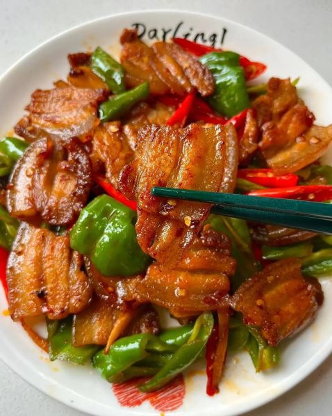 回锅肉怎么做才正宗_回锅肉用哪个部位肉-第1张图片-山城妙识 回锅肉怎么做才正宗_回锅肉用哪个部位肉-第1张图片-山城妙识