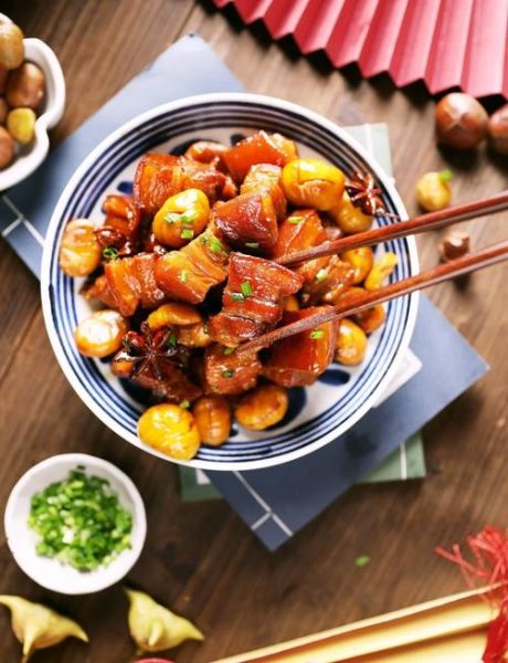 栗子红烧肉怎么做_红烧肉要不要焯水-第1张图片-山城妙识 栗子红烧肉怎么做_红烧肉要不要焯水-第1张图片-山城妙识