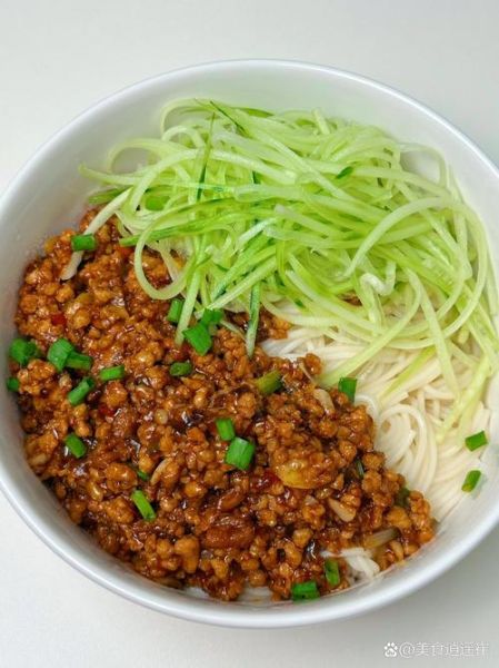 家庭炸酱面怎么做_炸酱面酱料怎么调-第3张图片-山城妙识 家庭炸酱面怎么做_炸酱面酱料怎么调-第3张图片-山城妙识