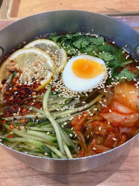 冷面是怎么加工的_冷面加工工艺流程-第1张图片-山城妙识 冷面是怎么加工的_冷面加工工艺流程-第1张图片-山城妙识