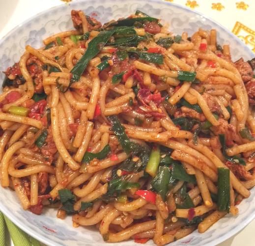 炒米线怎么炒不粘锅_家常炒米线做法视频-第1张图片-山城妙识 炒米线怎么炒不粘锅_家常炒米线做法视频-第1张图片-山城妙识