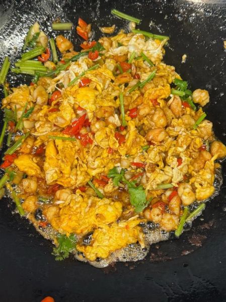 虾酱辣椒鸡蛋怎么做_虾酱鸡蛋炒辣椒家常做法-第1张图片-山城妙识