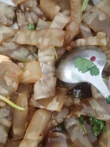 凉拌猪皮冻怎么做_猪皮冻怎么做好吃又弹牙-第2张图片-山城妙识