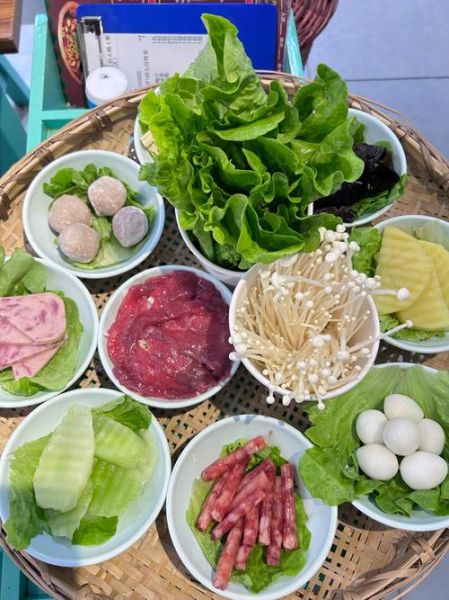 火锅配菜有哪些_火锅配菜怎么选-第1张图片-山城妙识