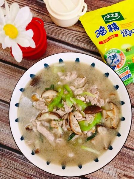 丝瓜肉片汤怎么做_丝瓜肉片汤的做法步骤图解-第1张图片-山城妙识 丝瓜肉片汤怎么做_丝瓜肉片汤的做法步骤图解-第1张图片-山城妙识