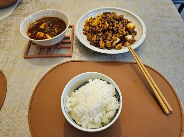 宫保鸡丁正宗汁怎么调_宫保鸡丁汁比例是多少-第1张图片-山城妙识 宫保鸡丁正宗汁怎么调_宫保鸡丁汁比例是多少-第1张图片-山城妙识