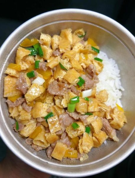 油皮的做法大全图解_油皮怎么炸才酥脆-第3张图片-山城妙识