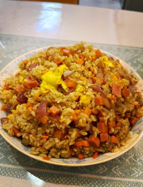 咖喱牛肉炒饭怎么做_咖喱牛肉炒饭家常做法-第2张图片-山城妙识