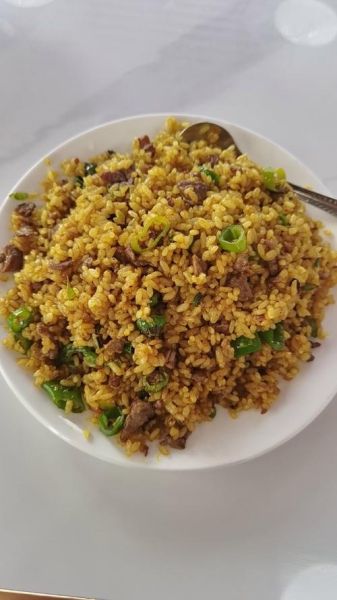 咖喱牛肉炒饭怎么做_咖喱牛肉炒饭家常做法-第3张图片-山城妙识
