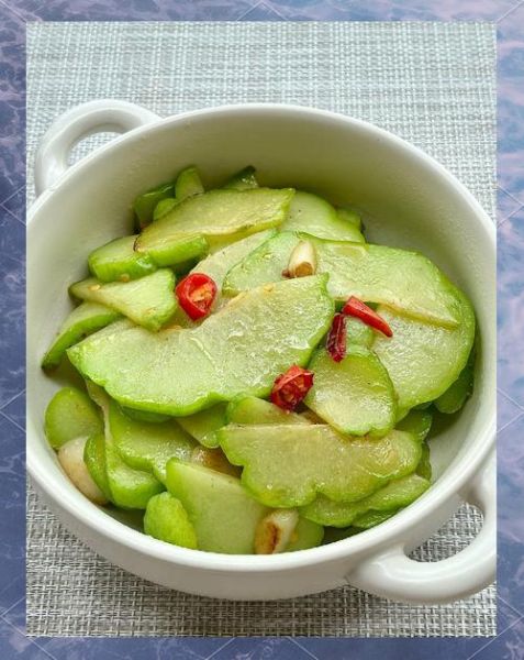 佛手瓜怎么做好吃_佛手瓜的家常做法-第2张图片-山城妙识